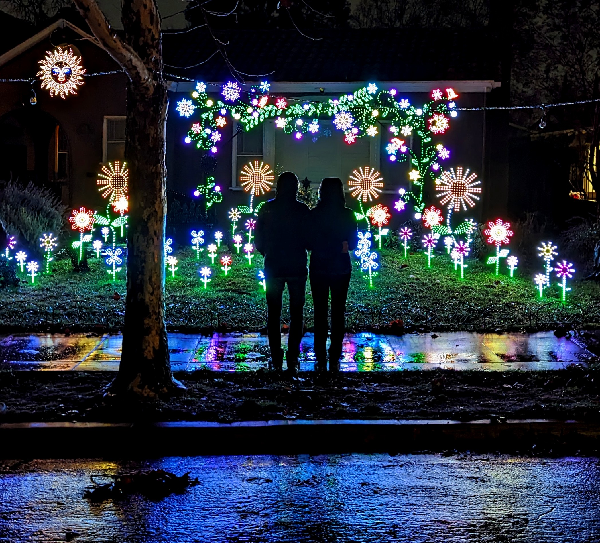 Sidewalk Spectaculars – Custom designs for emotionally powerful light shows